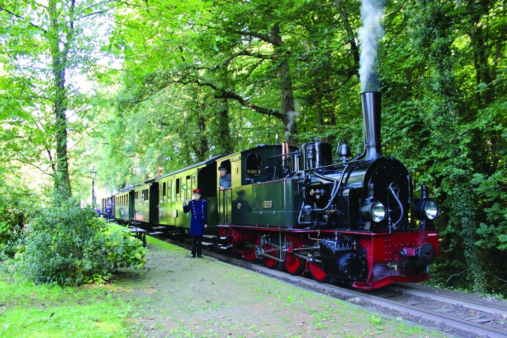 Dampfzugfahrt mit der Museums-Eisenbahn (Hin- und Rückfahrt) - 02.05. ...