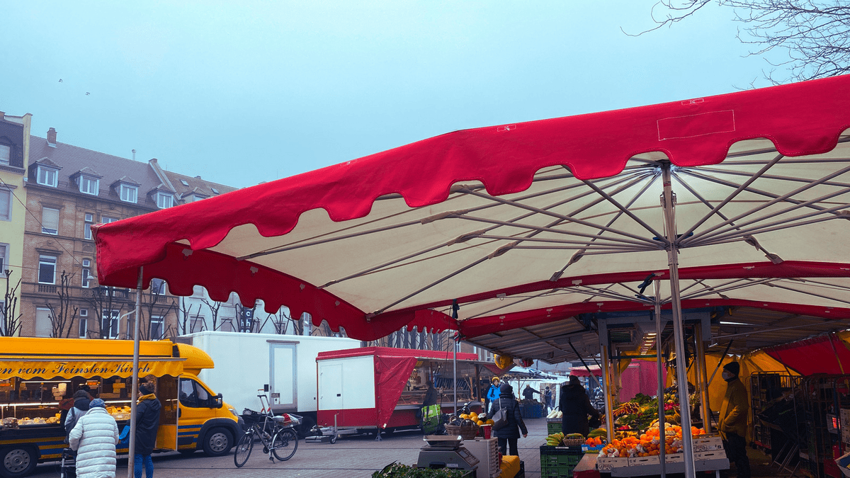 Wochenmarkt Stephanplatz - 05.01.2026 - Karlsruhe - YourNextStories ...
